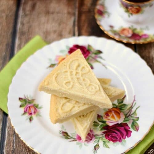 Traditional Shortbread - Cooking with Curls