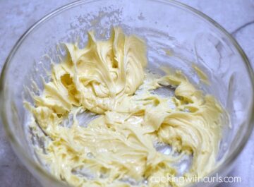 White Chocolate Truffle Dip - Cooking with Curls