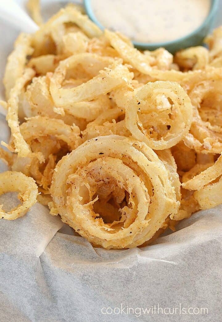 Crispy Onion Rings - Cooking with Curls