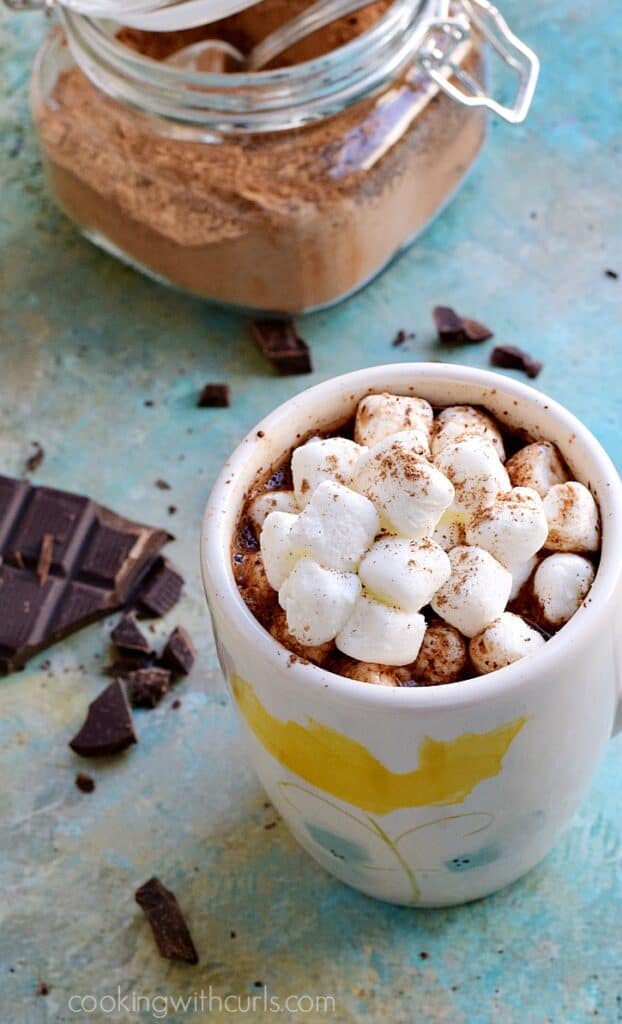 Homemade Vanilla Powder - Cooking with Curls