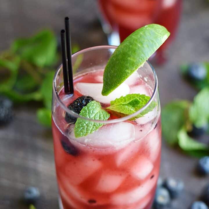 Berry Mojito - Cooking with Curls