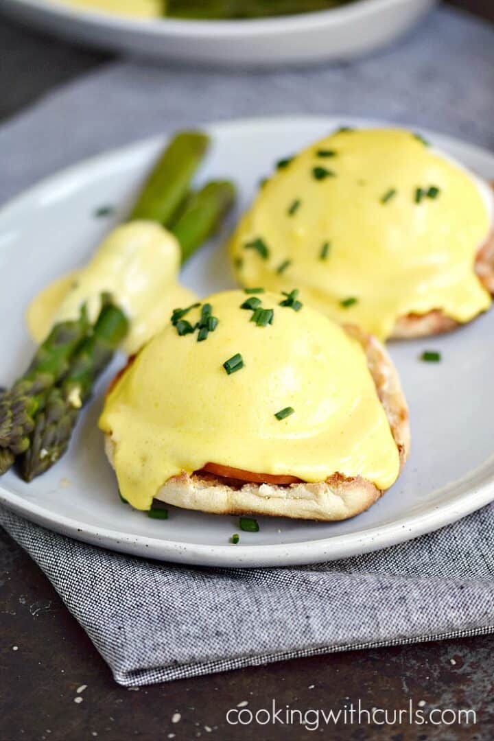 Classic Eggs Benedict - Cooking with Curls