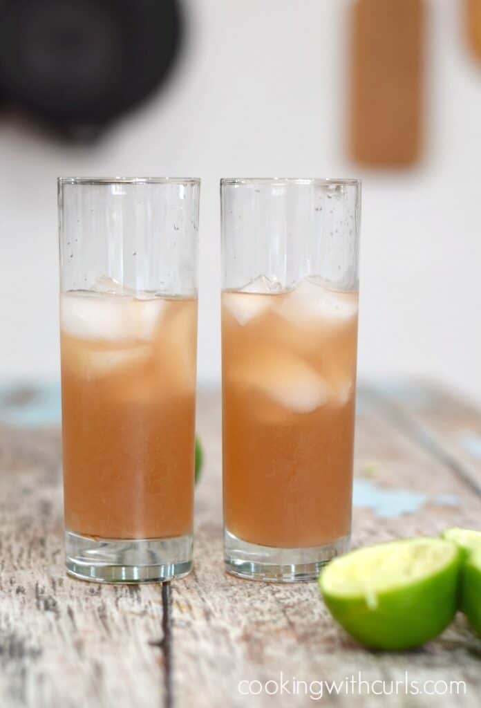 Raspberry Fizz Cocktail - Cooking with Curls