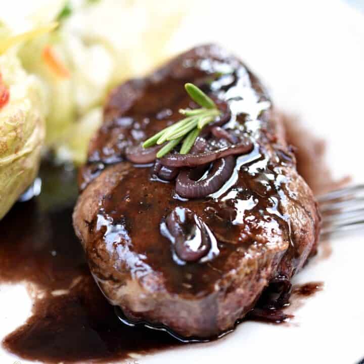 Perfect Filet Mignon for Two - Cooking with Curls