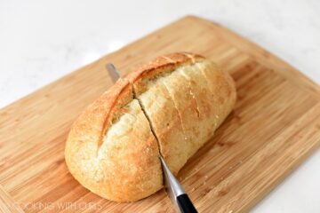 Cheesy Garlic Pull-Apart Bread - Cooking with Curls