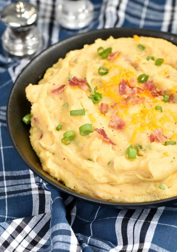 Instant Pot Loaded Mashed Potatoes - Cooking with Curls
