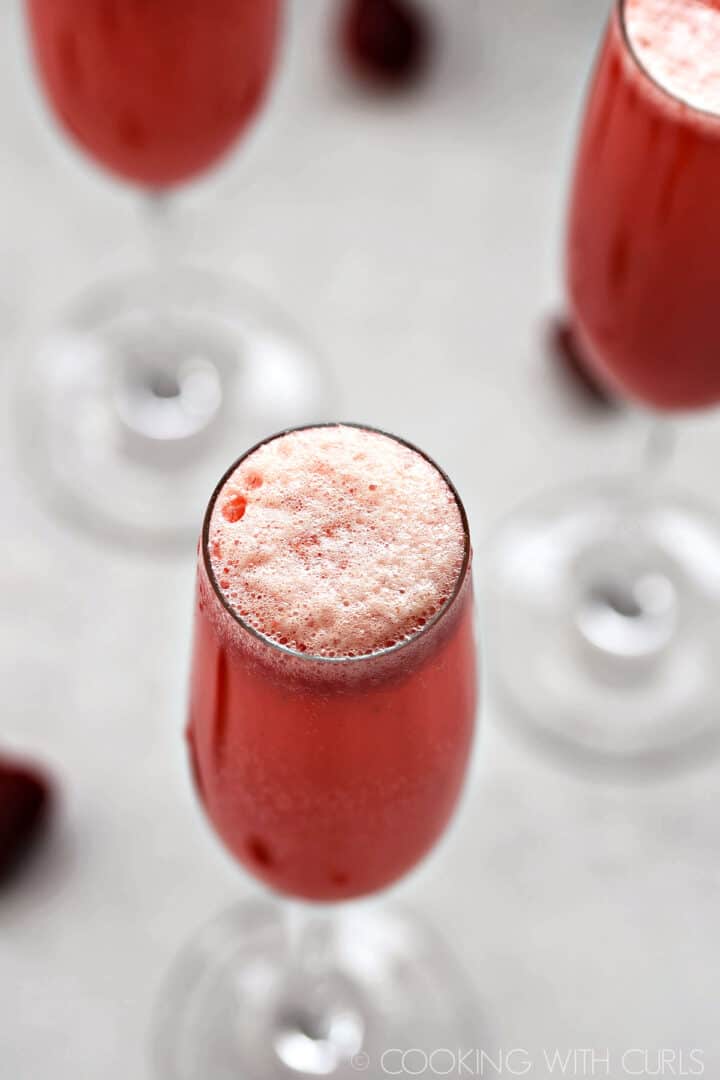 Raspberry Bellini - Cooking with Curls