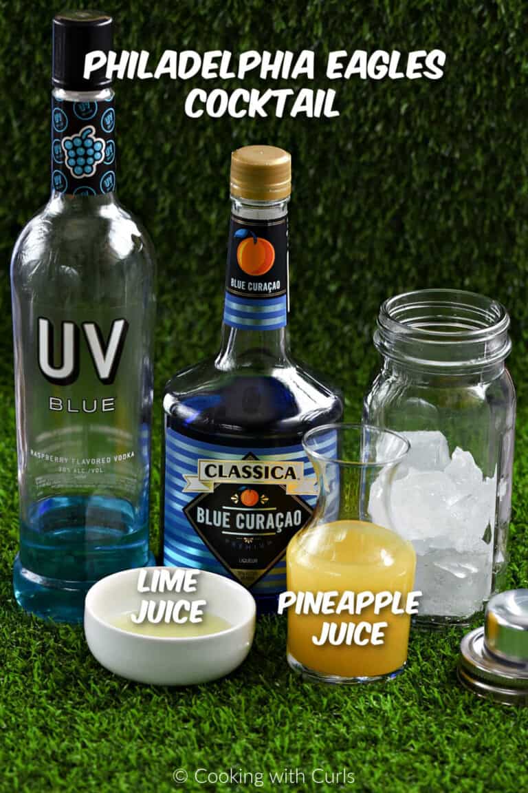 Philadelphia Eagles Cocktail - Cooking with Curls