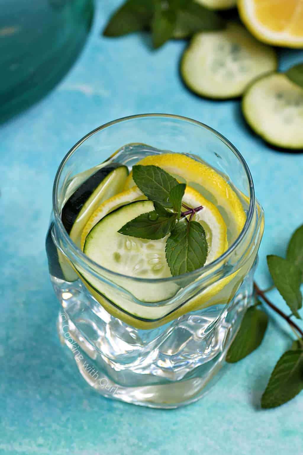 Cucumber Lemon Mint Water - Cooking with Curls