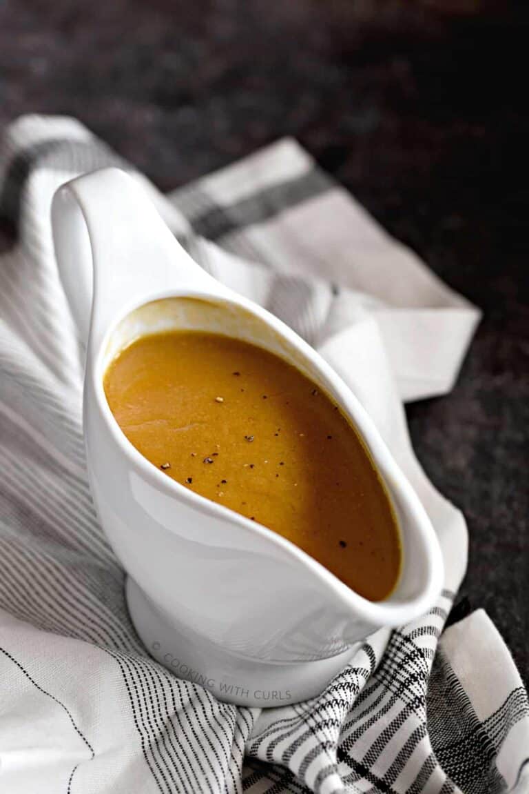 Essential Kitchen Thanksgiving Tools - Cooking with Curls