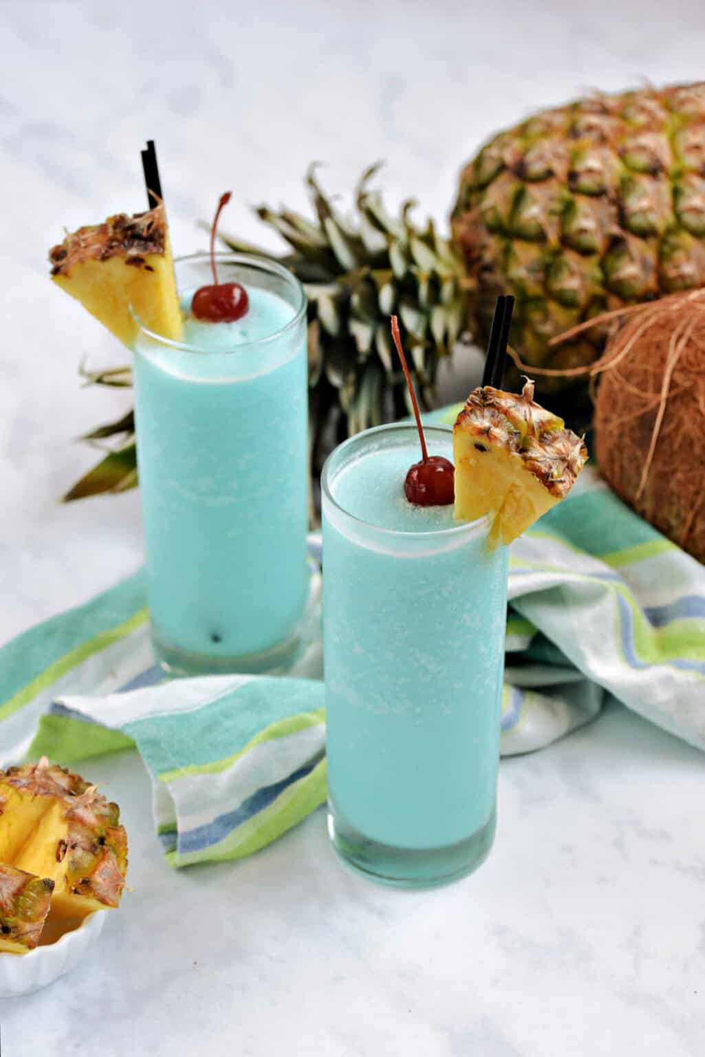 Blue Hawaiian Cocktail Recipe - Cooking with Curls
